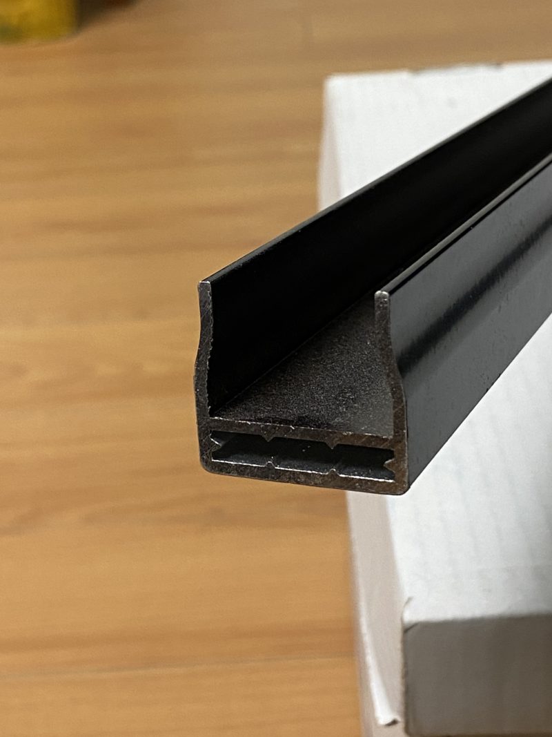 Aluminum Top/Bottom Rail (Black) - Composite Fence Boards Canada